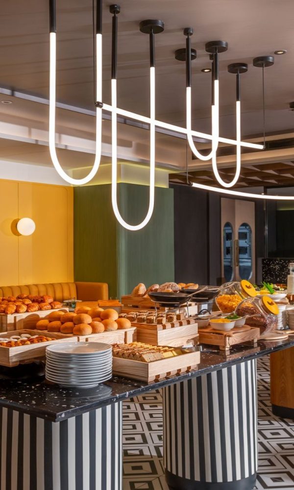 TRIBE TABLE - TRIBE Living Bangkok Sukhumvit 39